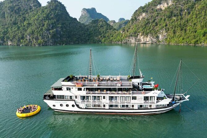 Oasis Bay Party Cruise for Young Travelers with Transfer Included - An In-Depth Look at the Tour Itinerary