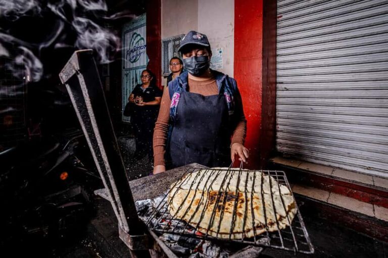 Oaxaca: Evening Street Food Tour with 14+ Tastings - The Itinerary: A Flavorful Journey