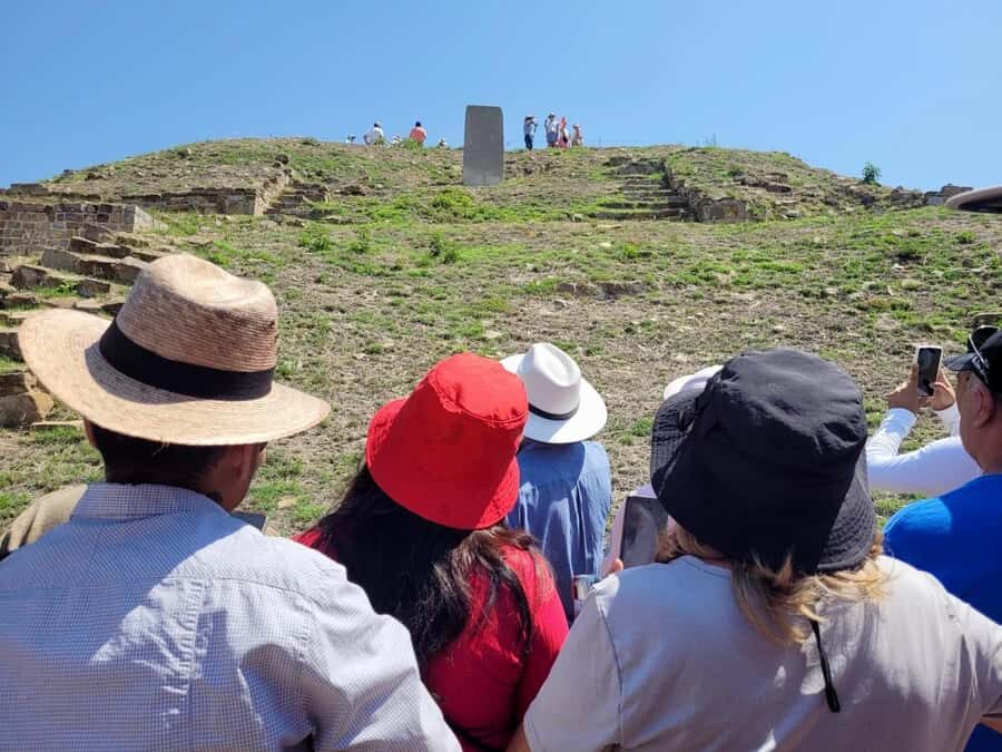 Oaxaca: Monte Albán Tour with Breakfast at Abastos Market - An In-Depth Look at the Tour Itself