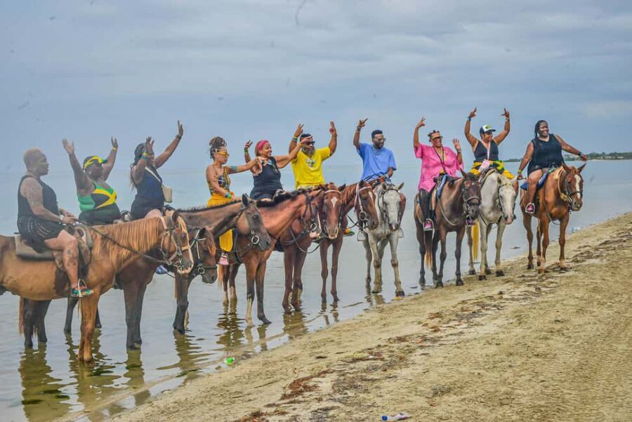 Ocho Rios: Horseback Ride and Bamboo Rafting Tour - What Makes This Tour Stand Out