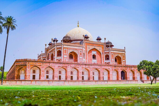 Old and New Delhi Private Tour - Transitioning to New Delhi: Modern Marvels and Green Spaces