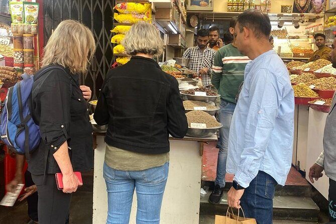 Old Delhi Food Tour - Navigating Iconic Markets and Bazaars