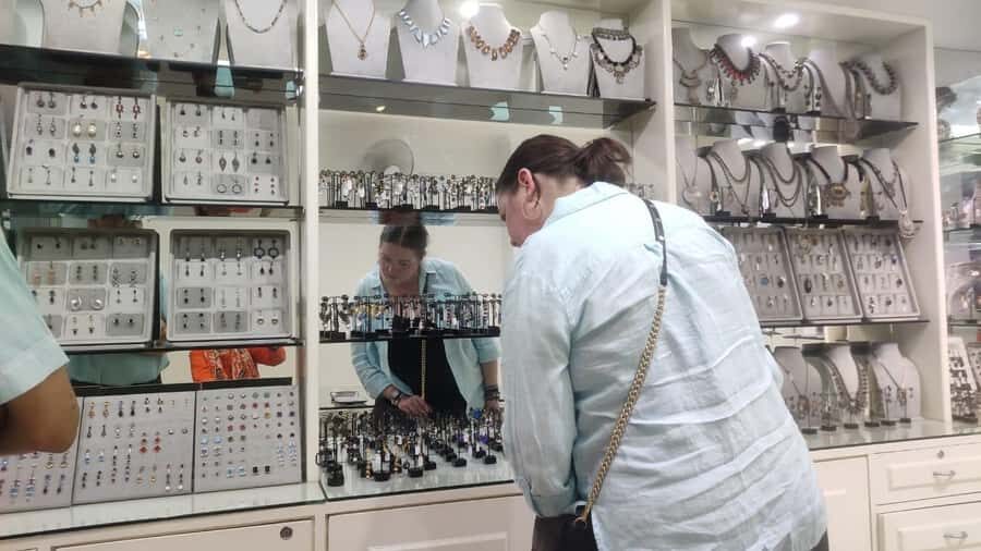 Old Delhi Jewelry & Embellishment Walk (Half-Day, Women-Led) - An In-Depth Look at the Old Delhi Jewelry & Embellishment Walk