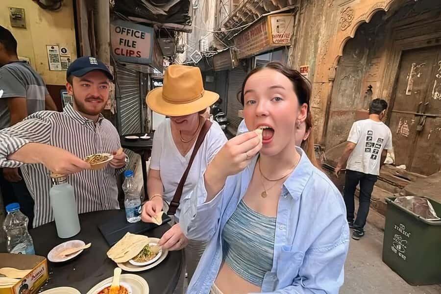 Old Delhi: Street Food Tasting Tour & Rickshaw Ride - Practicalities and Value