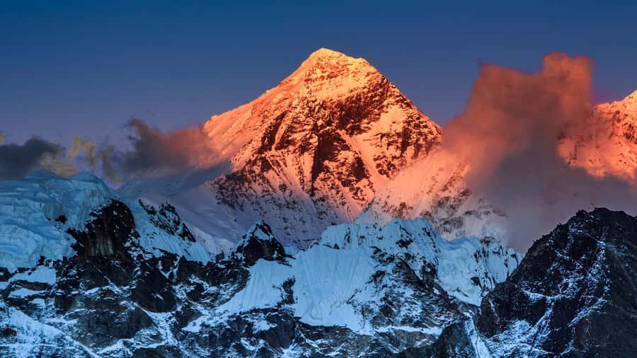 One day Everest Helicopter Tour with Overlanding Tour - What Makes This Tour Stand Out?