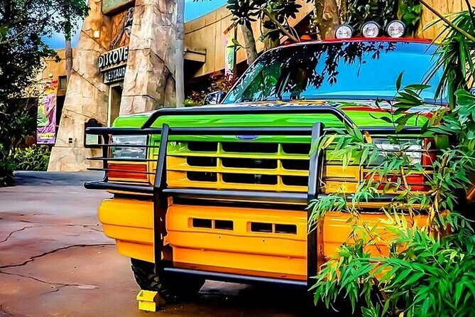 One-way ride from central Osaka to Universal Studios Japan - Vehicle Options and Capacity