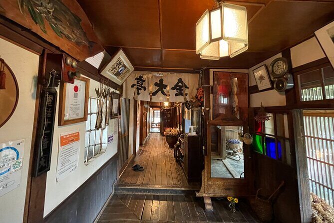 Origin of Ishikari Nabe: Course Lunch (7 Dishes) - The Historic Building and Its Atmosphere