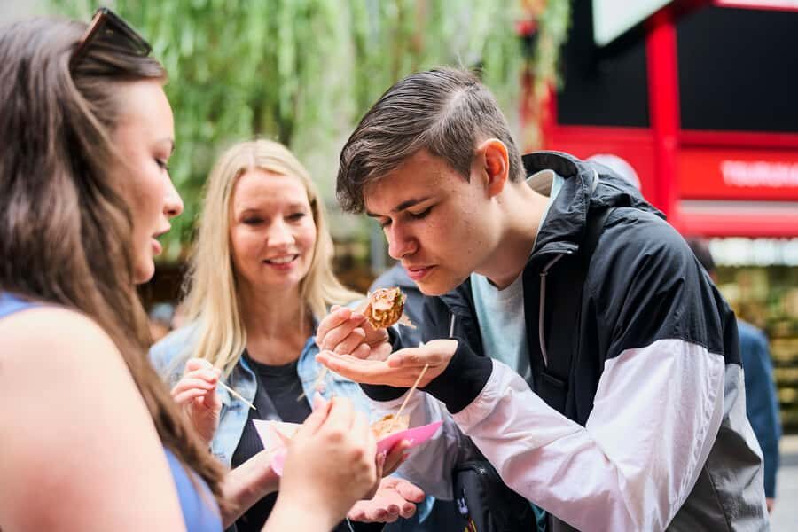 Osaka: 2-Hour Nightlife District Walk & Local Food Culture - An In-Depth Look at the Tour Experience