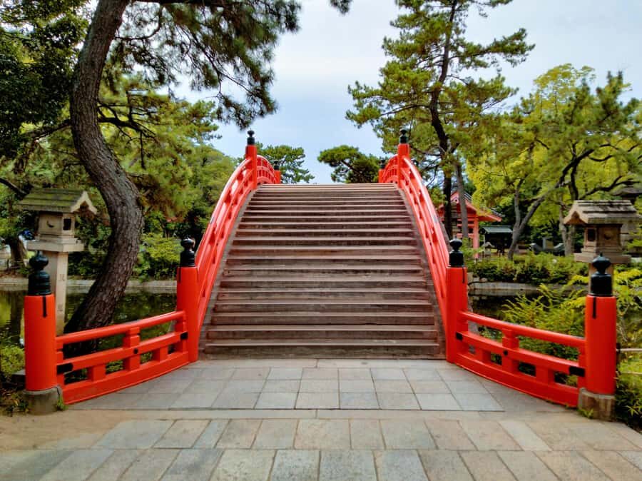 Osaka 7 Temples & Shrines Guided Tour + Audio Guide - Practicalities and Transportation