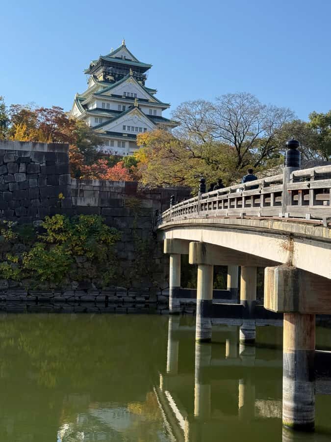Osaka Castle: A Guided Historical Tour of the Interior and Gardens - What the Tour Offers and What to Keep in Mind