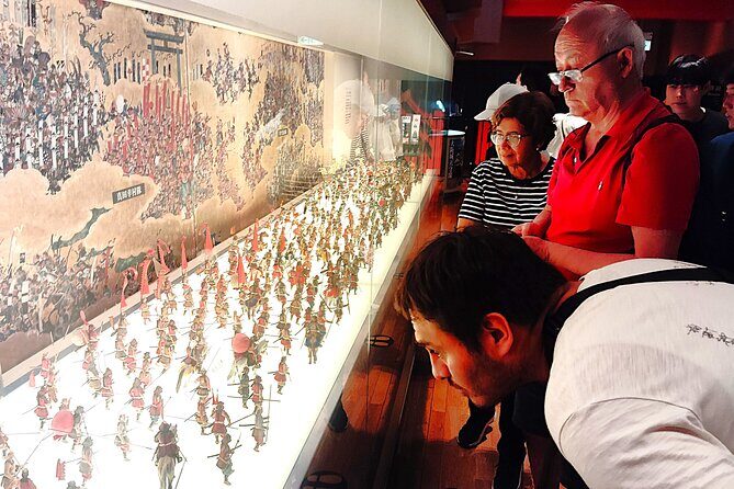 Osaka: Castle and Stone Walls Guided Walking Tour - Why This Tour Works Well