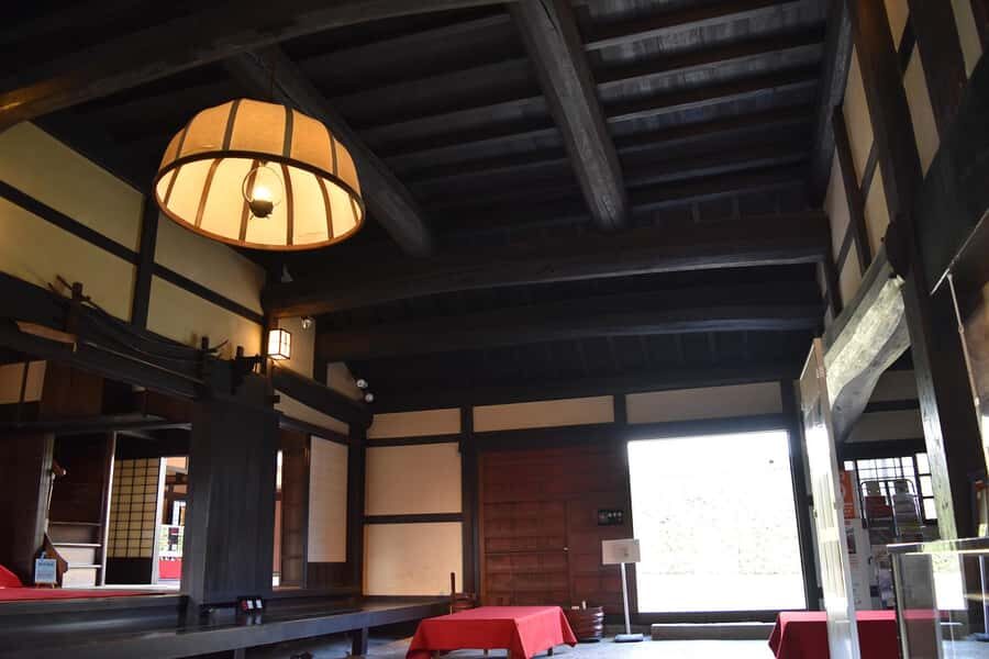 Osaka: Eifukuji Temple Tour with Red Seal Book Workshop - Analyzing the Value and Experience
