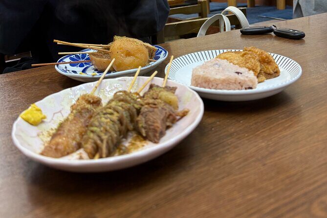 Osaka Food Hopping Tour by Local Japanese Tour Guide - The Practical Side: Duration, Price, and Group Size