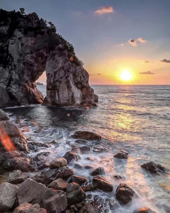 Osaka/Kyoto: Mt. Koya & Nachi Falls UNESCO Private Day Tour - Practical Details and What It Means for Travelers