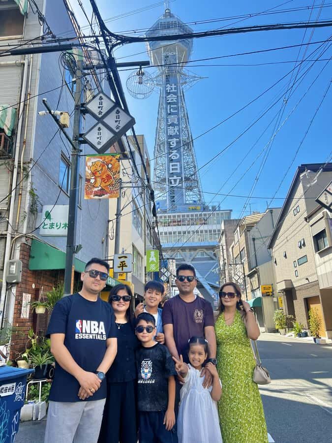 Osaka: Private Walking Tour with Castle, Dotonbori, Old City - An In-Depth Look at the Osaka Private Walking Tour