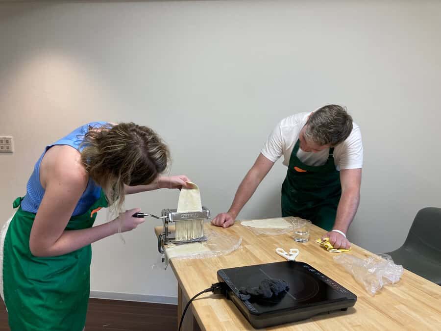 Osaka: Ramen and Gyoza Cooking Class in Dotonbori - What Travelers Say