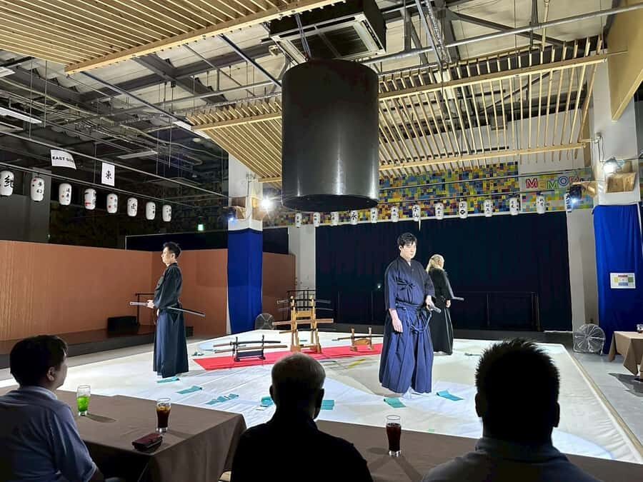 Osaka: Samurai Show & Experience with Wagyu Sukiyaki Option - Hands-On Samurai Activities: Kimono and Movements