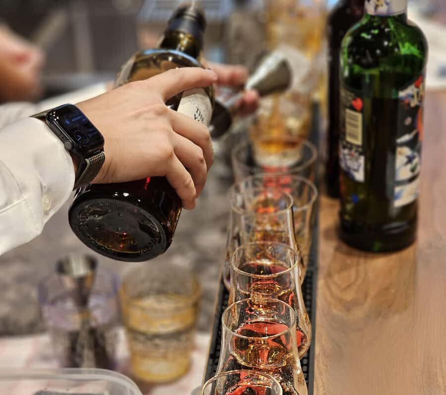 Osaka: Warm up with a Japanese Whisky Tasting Experience - An Authentic Japanese Whisky Tasting in the Heart of Osaka