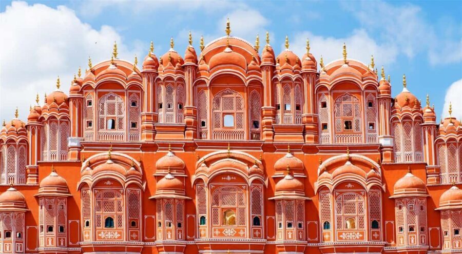 Overnight, Royal Jaipur Tour from Mumbai with Return Flight - FAQs