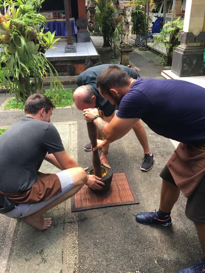 packages cooking class and romantic dinner in a local home - Authenticity and Value