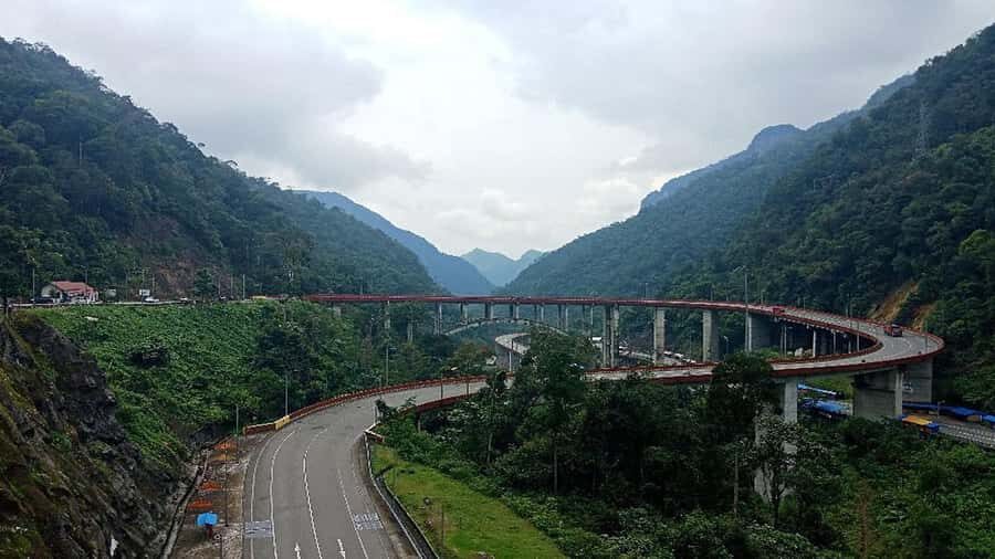 Padang: 3-Day Bukittinggi Tour with Meals and Hotel - What Sets This Tour Apart