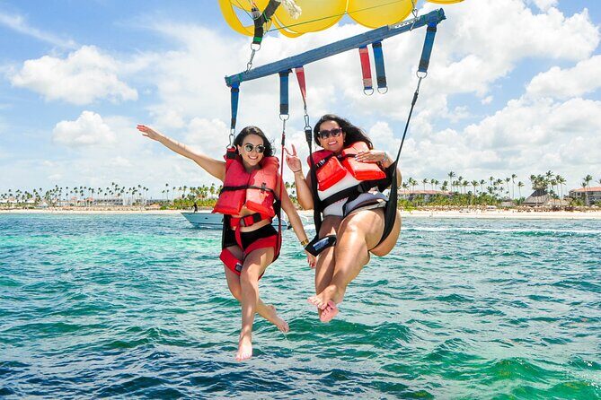 Paragliding Fun in Bavaro Beach - Is It Worth the Price?