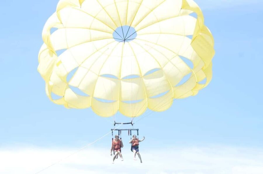 Parasailing in Punta Cana: Adrenaline Rush in the Sky - What to Expect During Your Flight