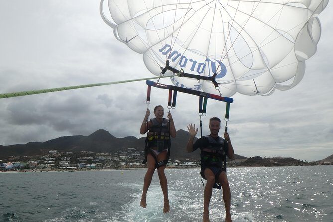 Parasailing Orient Bay Beach Sint Maarten - Key Points