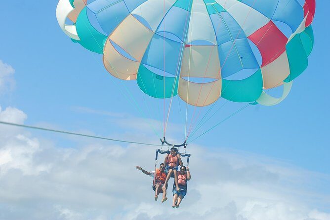 Parasailing Punta Cana - What to Expect from Your Parasailing Experience