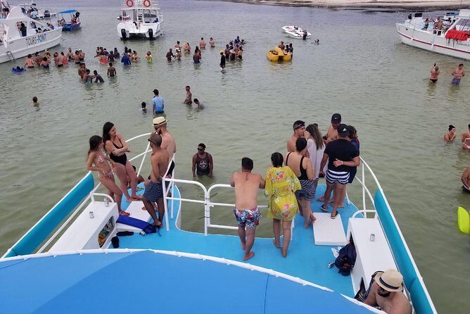 PARTY BOAT Punta Cana - Addressing the Mixed Reviews