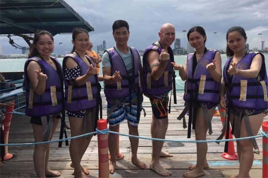 Pattaya: Coral Island Speed Boat, Sea Walker and Lunch - What Makes This Tour Stand Out
