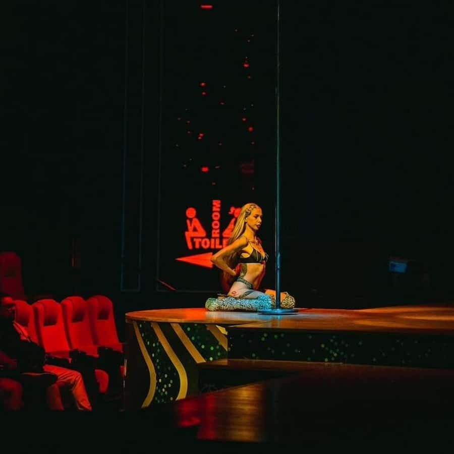 Pattaya Night: Forbidden Nights female Strip Show Experience - Why This Tour Might Be Right for You