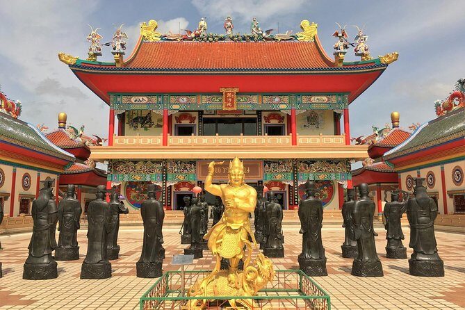 Pattaya Selfie City & Temple Tour by Songthaew (Local Transportation) - The Practicalities