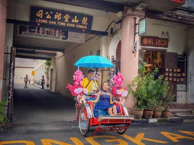Penang: 3 hours Heritage Highlights Tours & Trishaw Ride - Transport & Comfort