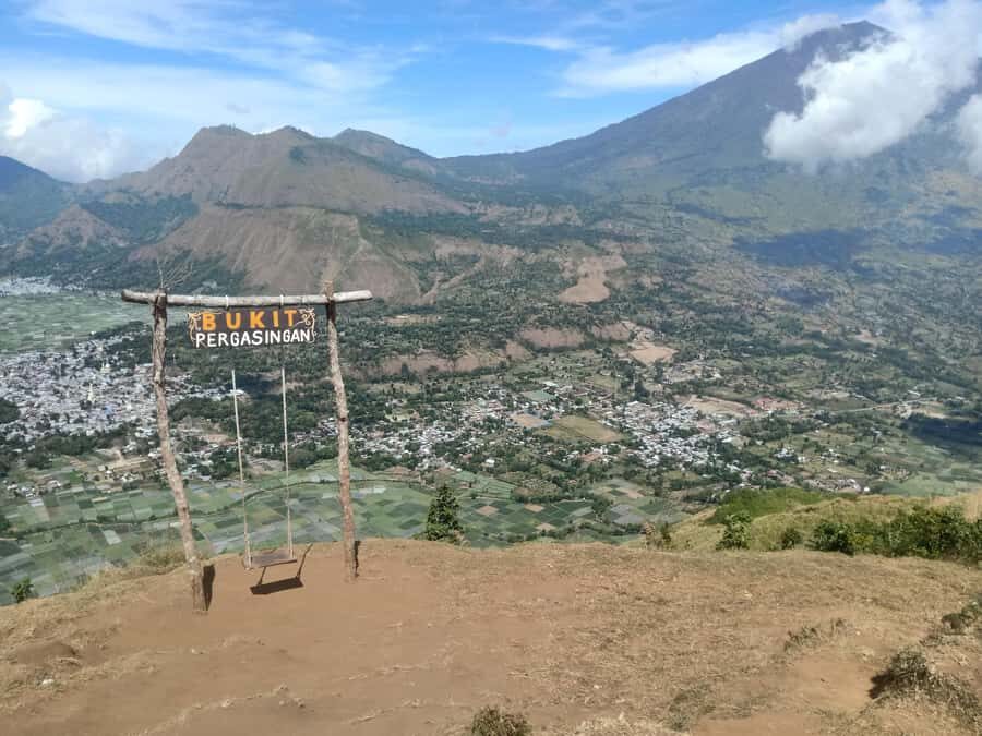 Pergasingan Hill Trek: Unveiling the Beauty of Sembalun - Why the Pergasingan Hill Trek Stands Out