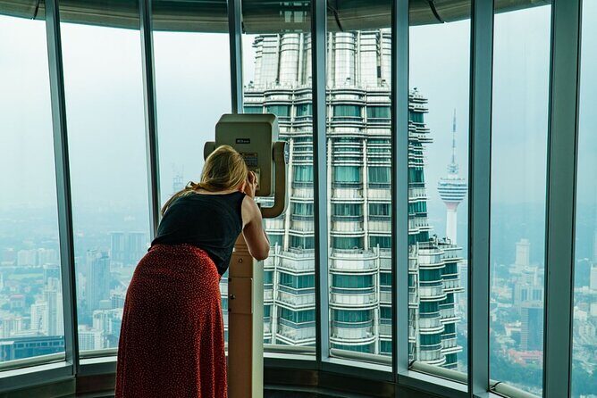 Petronas Twin Tower Skybridge View & Dining Experience Tour with Local Host - Who Will Love This Tour?