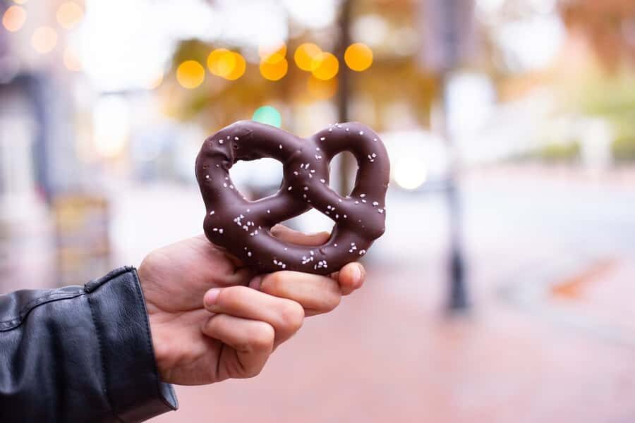 Philadelphia: Local Flavors Food Tour with 5+ Food Tastings - Highlighting the Tastings: What’s on the Menu?