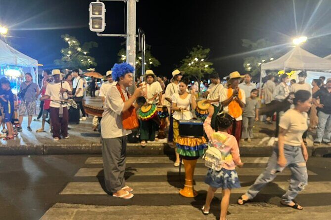 Phnom Penh Walking Tour: History, Food, Art & Local Life - Who Should Consider This Tour?