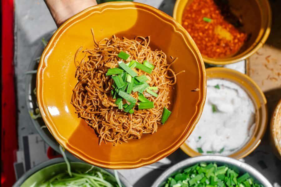 Phuket: Baba Tastes Food Tour - 15+ Tastings & Old Town - The Group Size and Atmosphere