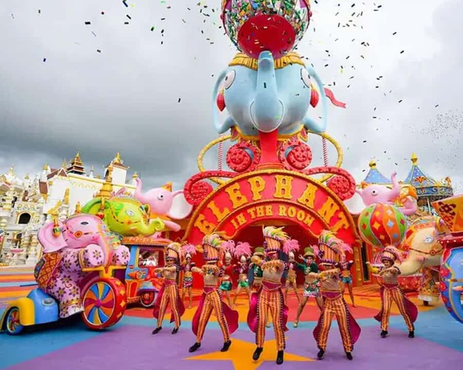 Phuket: Carnival Magic Show Royal Seat with Dinner - Practical Details and Tips for Visitors