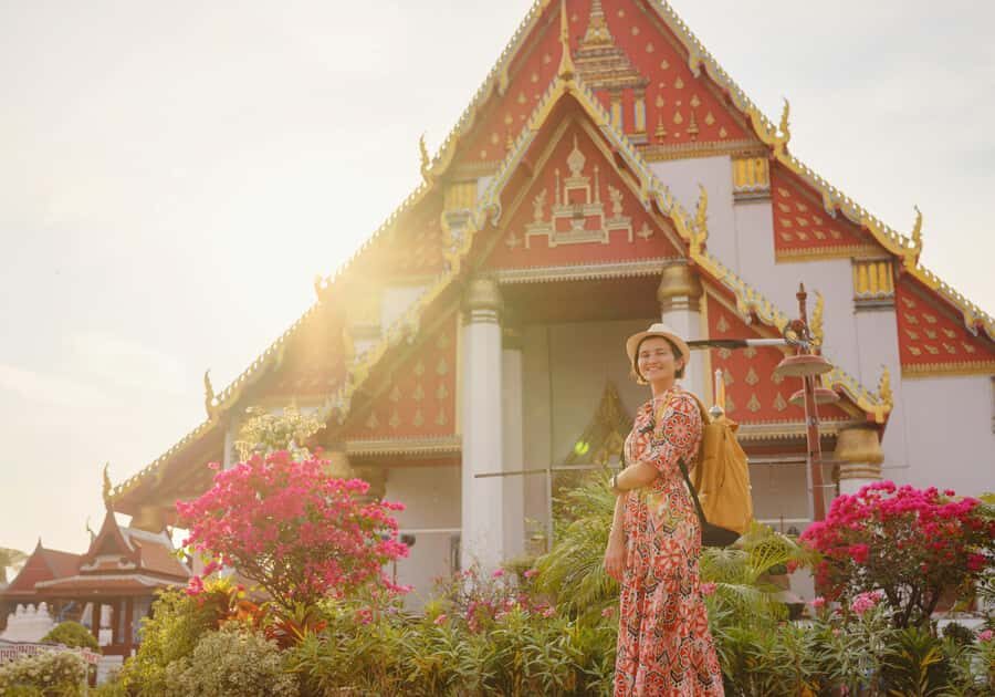 Phuket: Last Day Private Trip to Temple & Jewelry Tour - The Jewelry Experience: Sparkle and Skill