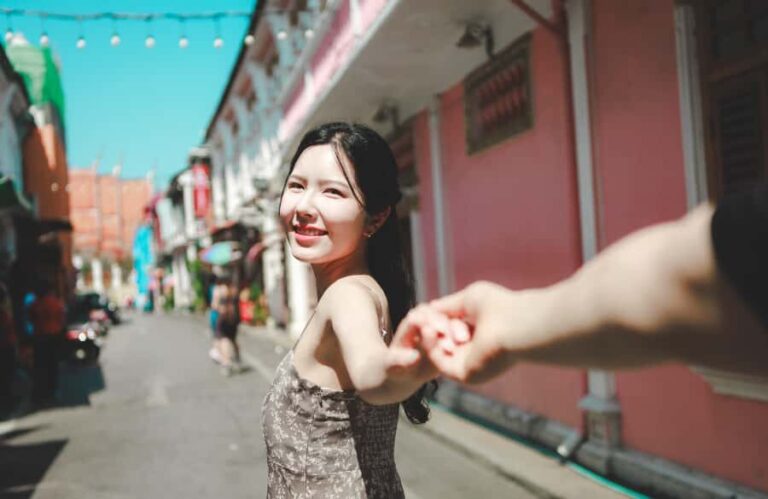 Phuket: Private Photoshoot at Old Town - Is It Worth The Price?