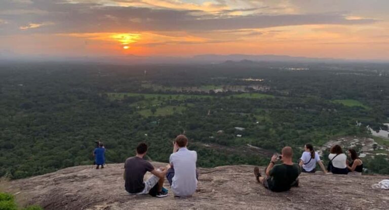 Pidurangala Rock Sunrise & Sunset Tour with Panoramic Views - What to Expect on the Tour