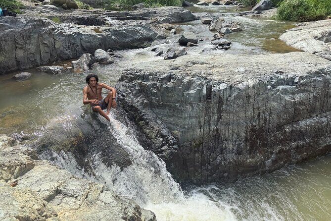 Pinones Bar Hopping Beach Food Tour & Caguas River Hidden Gem - Cultural Immersion in Loiza