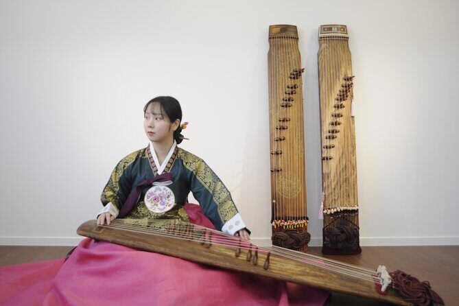 Play Gayageum in Hanbok Cultural Experience in Bukchon - Key Points