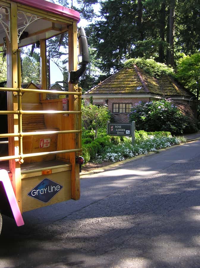 Portland, Oregon: Gray Line Pink Trolley Hop-On Hop-Off Tour - Who would love this tour?