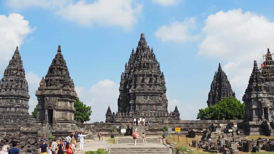 Prambanan, Hidden temple, & Ramayana Ballet perfomance - The Practical Side: Logistics and Value