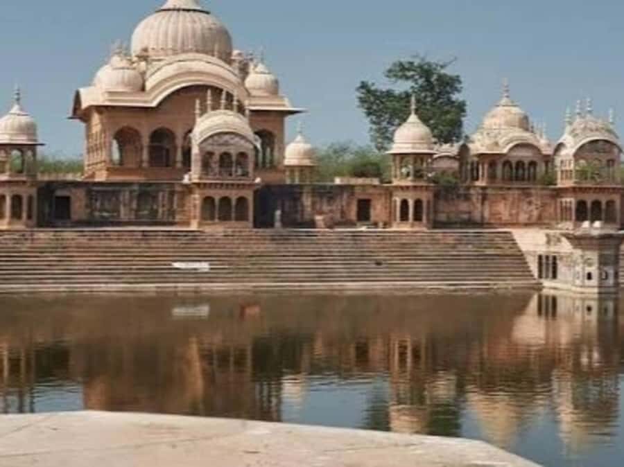Private 1 Day Mathura Vrindavan Tour From Delhi By Road - The Experience Provider and Group Details