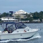 Private 38' Defender Sportfishing/Swim with Pigs in Nassau - The Value of a Private Tour