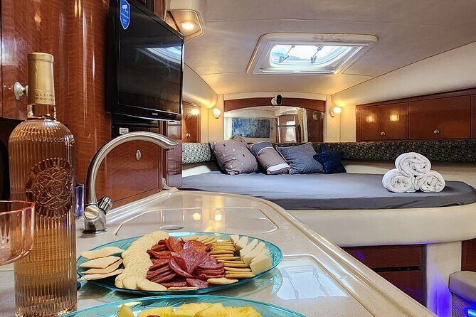 Private 4 Hour Miami Sandbar Escape on a Luxury Yacht - FAQs